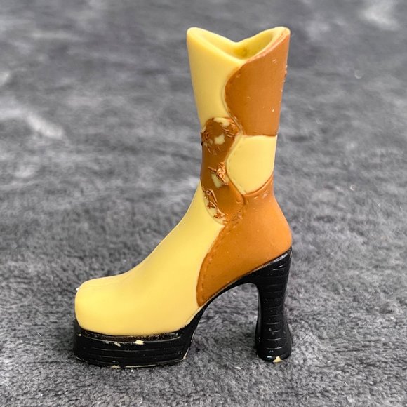 Mattel | Toys | Bratz Doll Single Boot Shoe Brown Tan Style It Sasha ...
